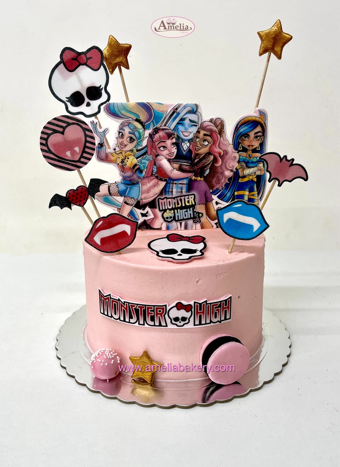 Pastel Monster High (buttercream) con personajes oblea - Amelia Bakery